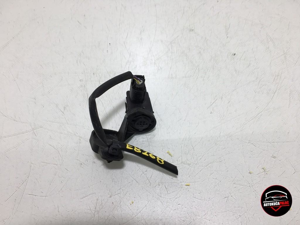 Mercedes GLA X156 SENZOR KVALITETE ZRAKA NOX A0009055800 E8268