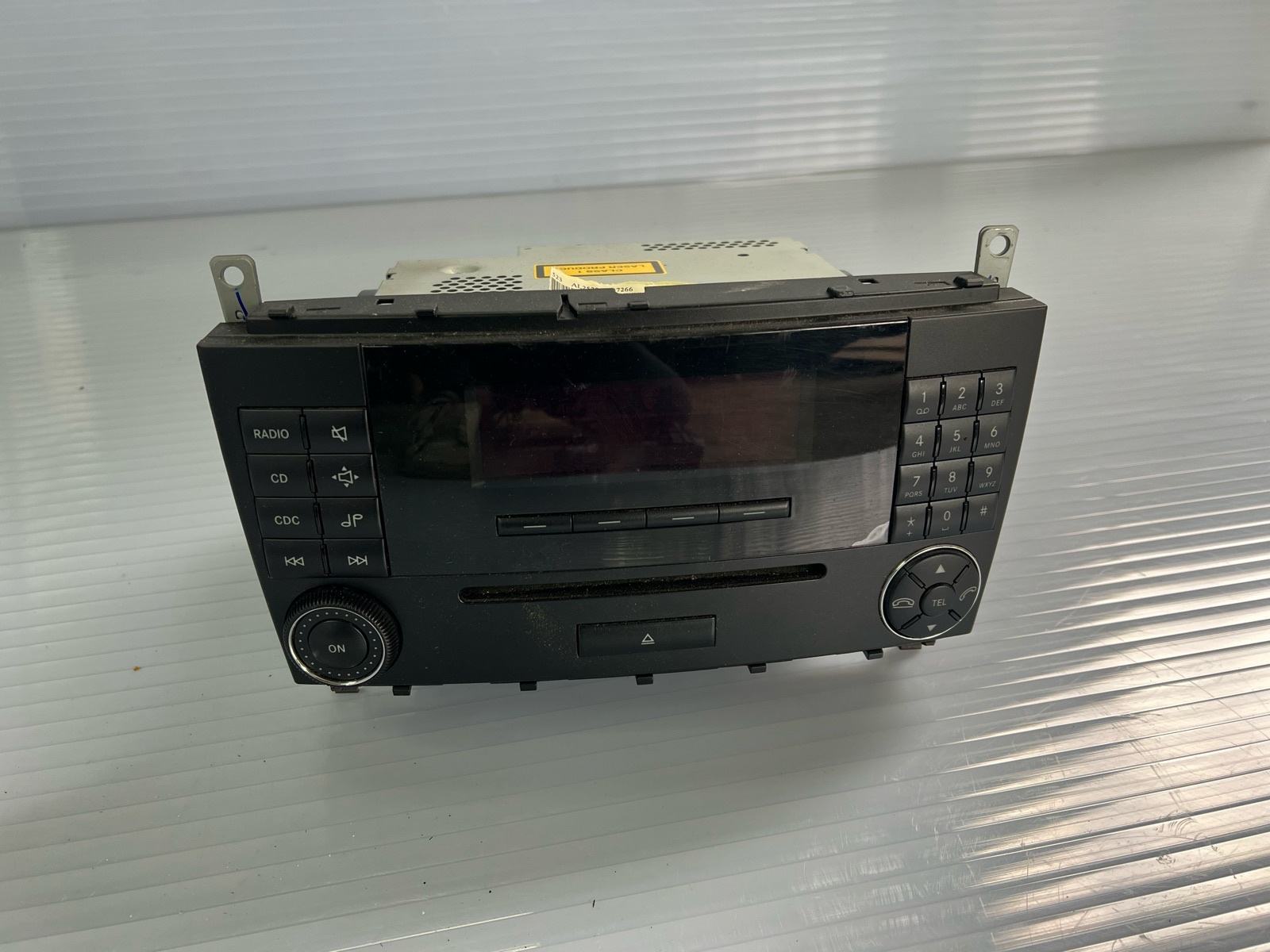 Mercedes w203 C klasa radio