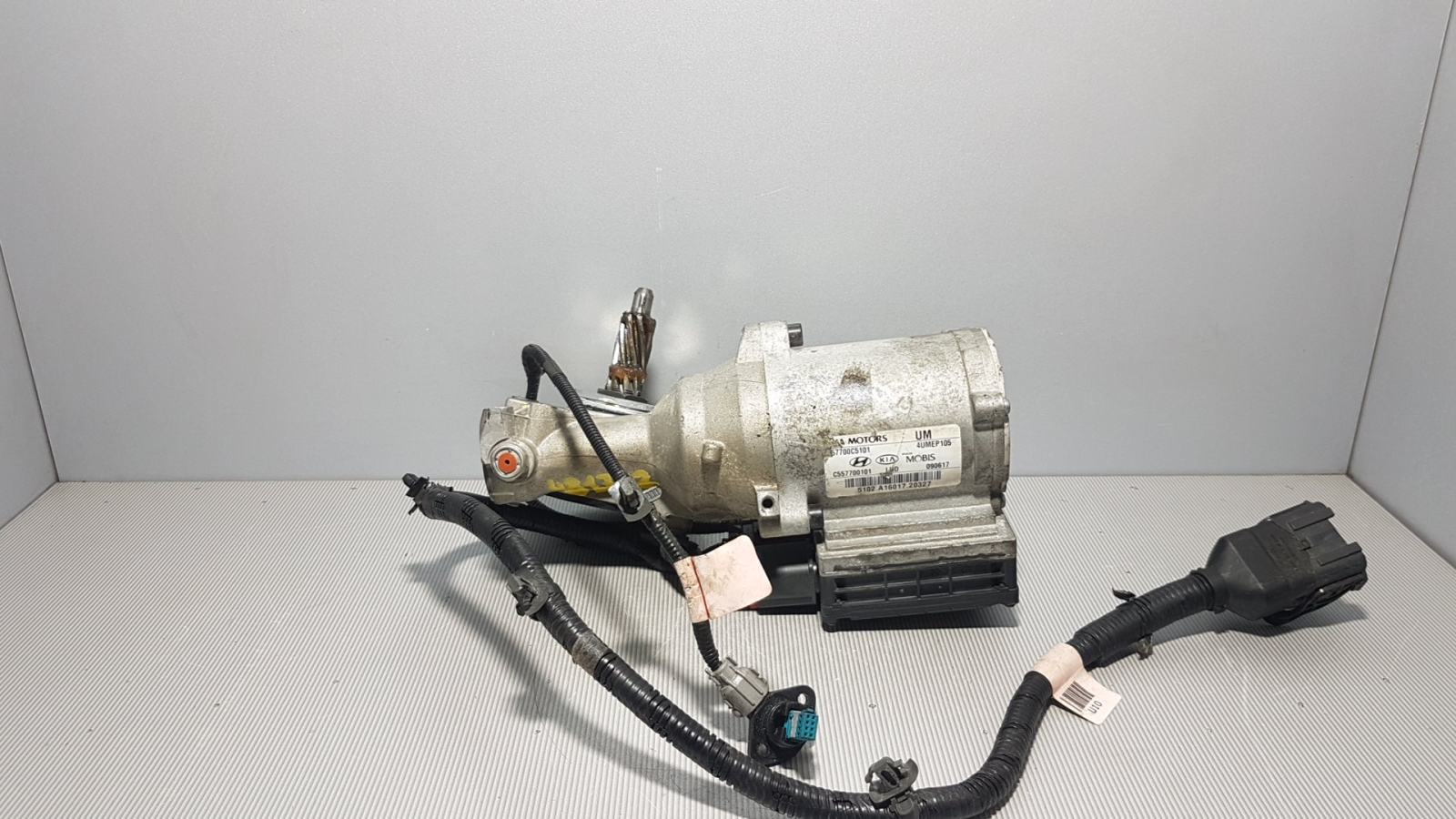 MOTORIC LETVE VOLANA KIA GLE (C292) > 15- C557700101