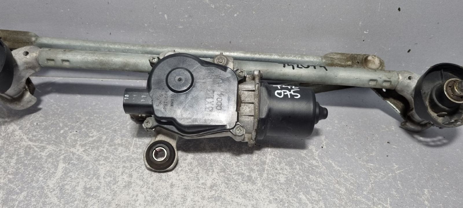 MOTORIC PREDNJEG BRISACA NISSAN PASSAT B8 > 14- 29403