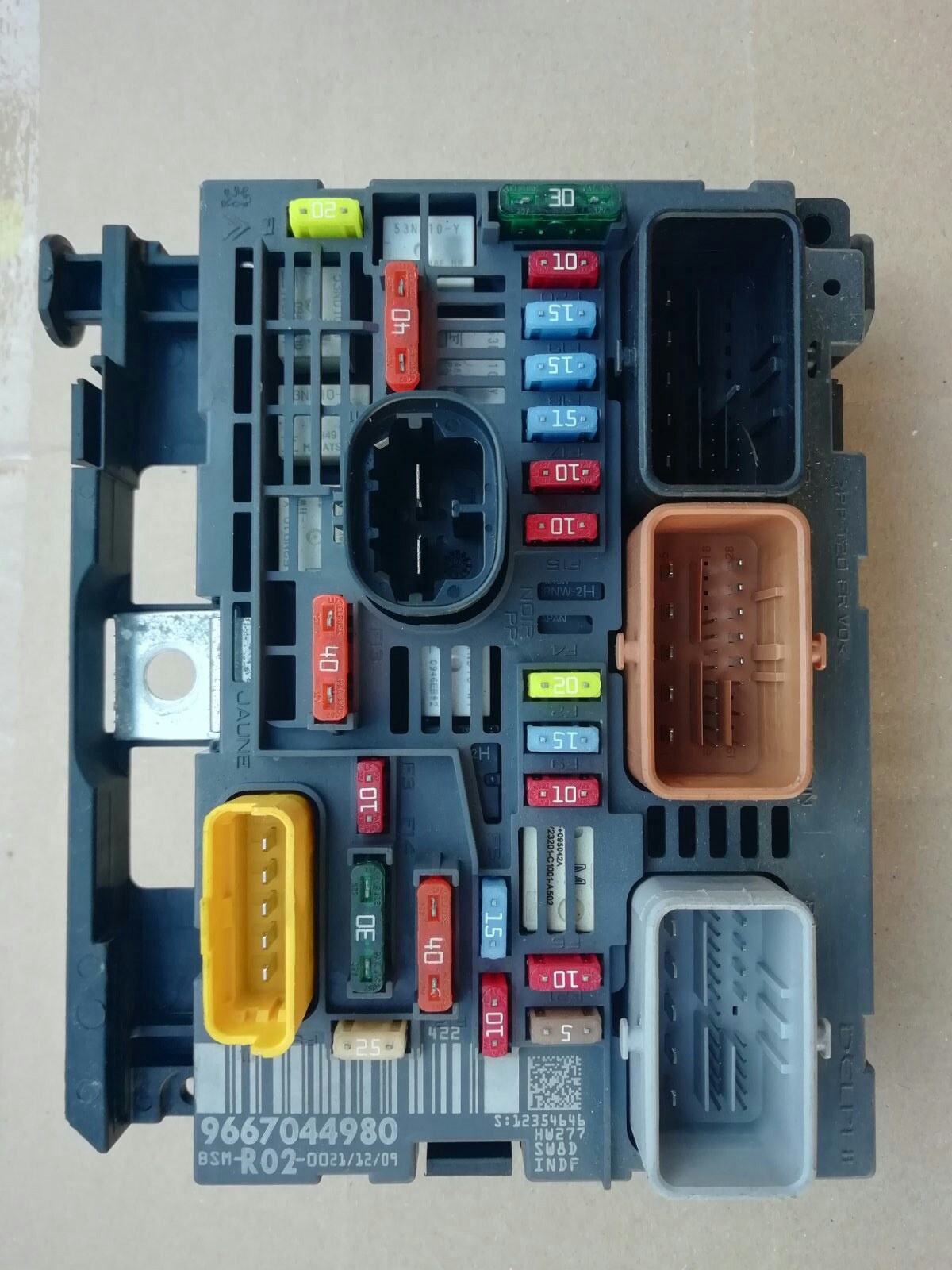 Peugeot BSM R02 kutija osigurača 9667044980