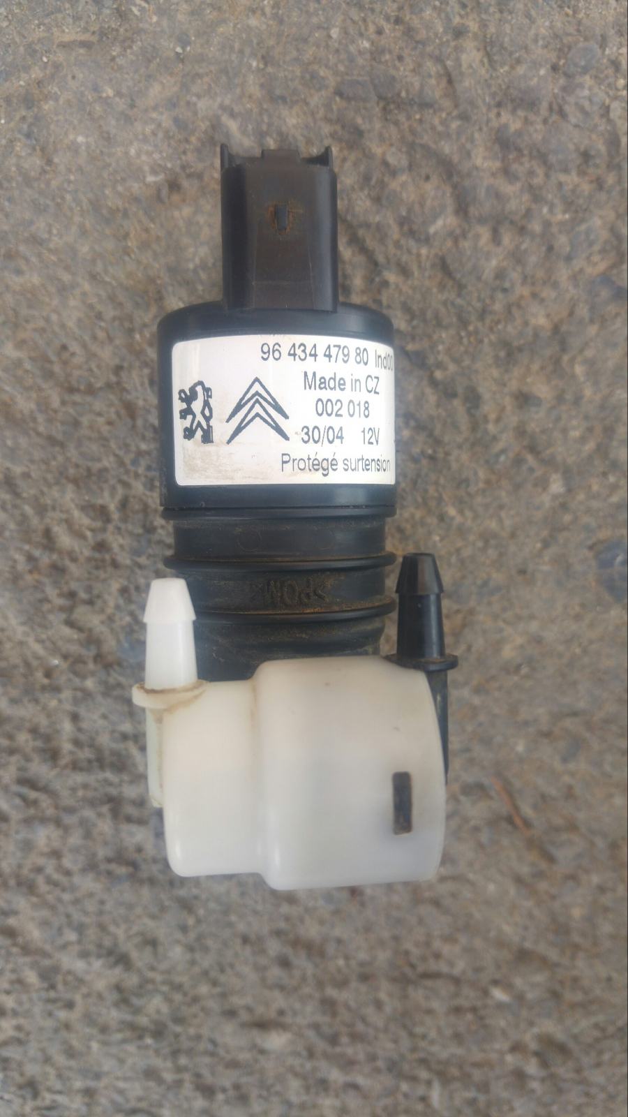 Peugeot pumpica vode brisača 9643447980