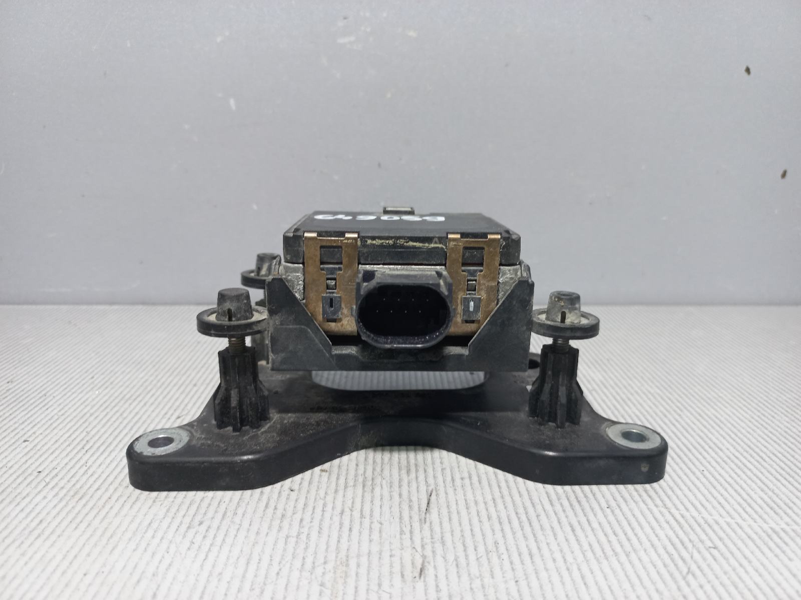 RADAR SENZOR VW CADDY > 15- 2K5907561C