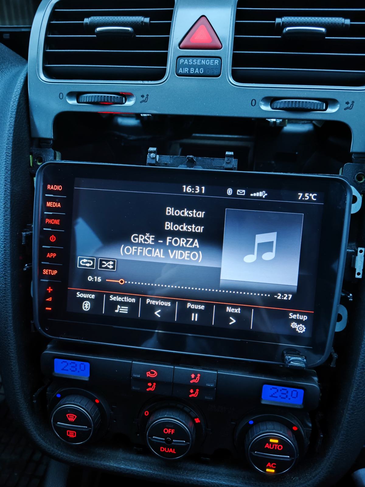 VW multimedija RCD 880 PRO - AndroidAuto - CarPlay - Bluetooth
