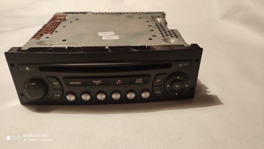 RD4 radio za Peugeot i Citroen, potpuno ispravan