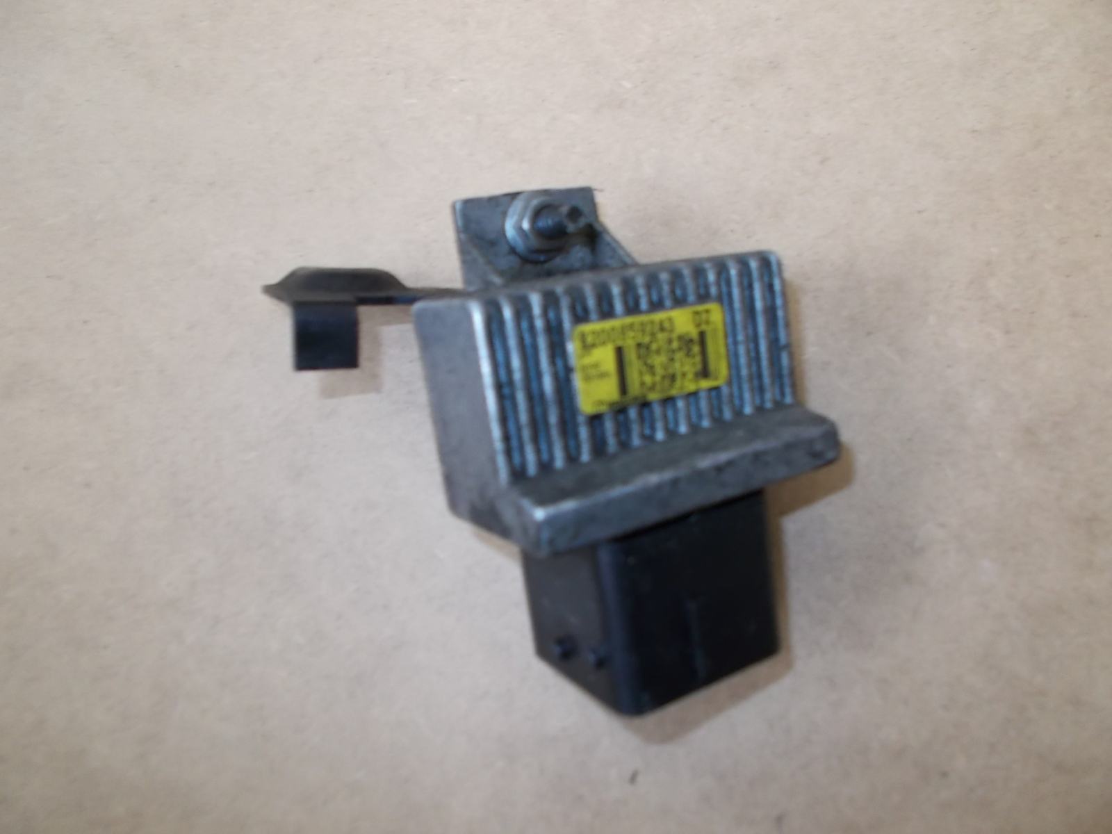 renault relej 8200859243