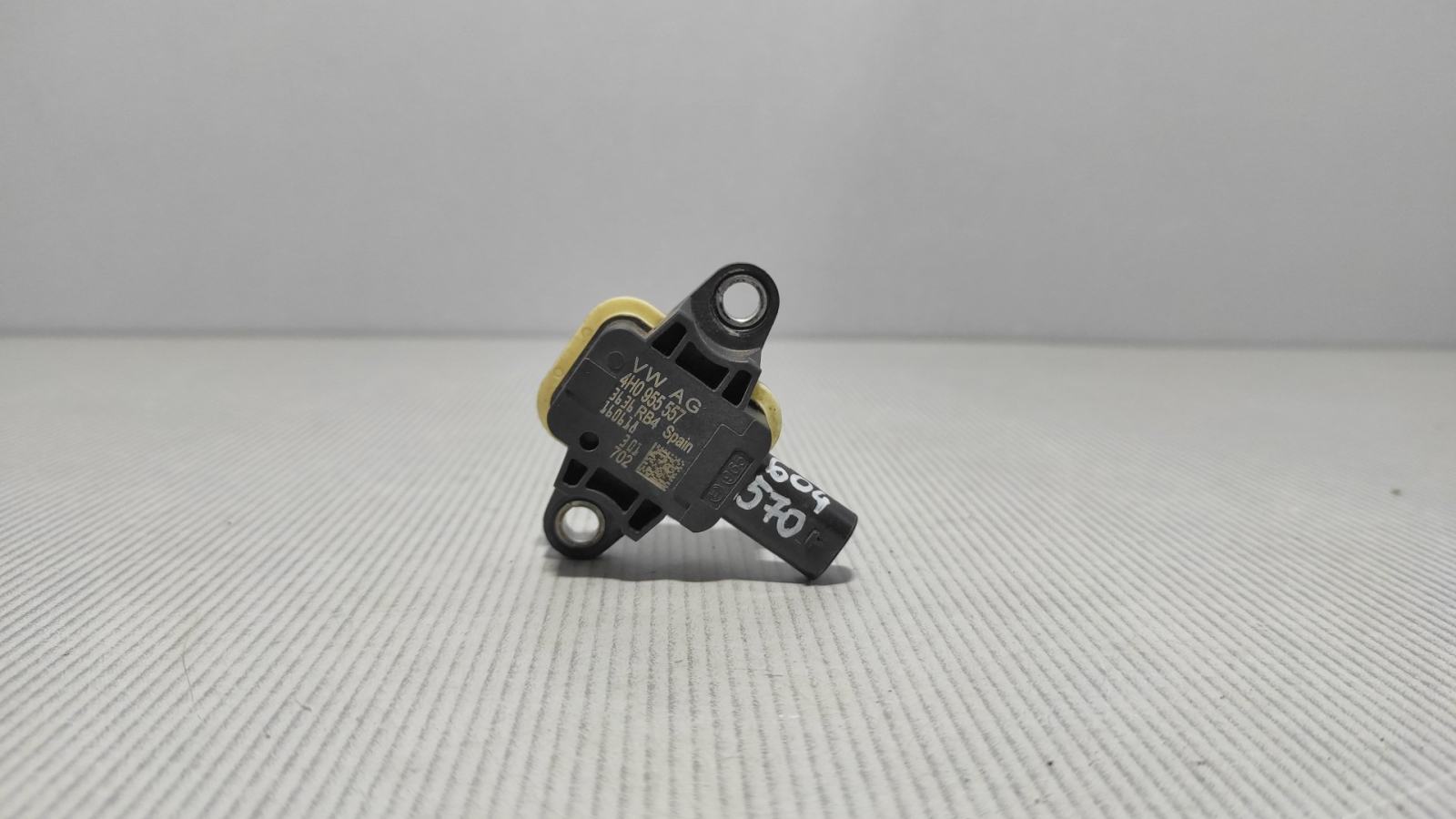SENZOR AIRBAGA AUDI A6 4G > 11-14 4H0955557