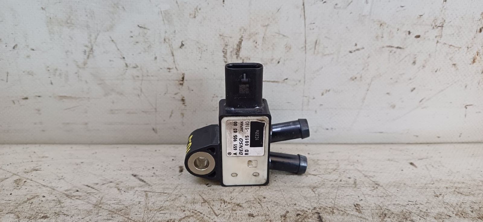 SENZOR PRITISKA MERCEDES GOLF 8 > 19- A6519050300