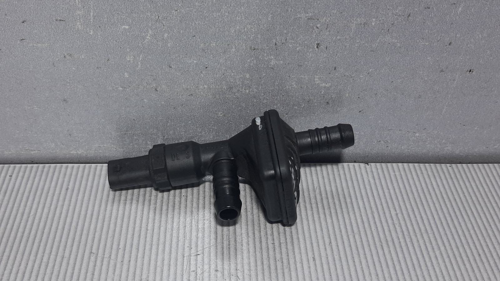 SENZOR TEMPERATURE SKODA SUPERB > 08-13 03L919824C
