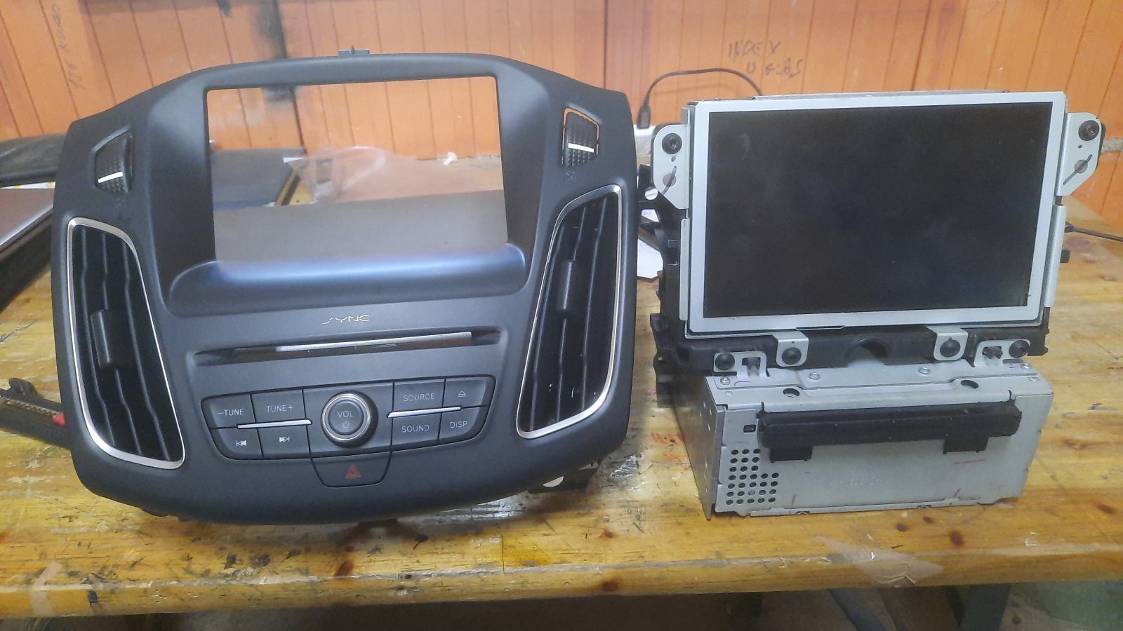 SNYC 3.RADIO NAVIGACIJA FORD FOCUS