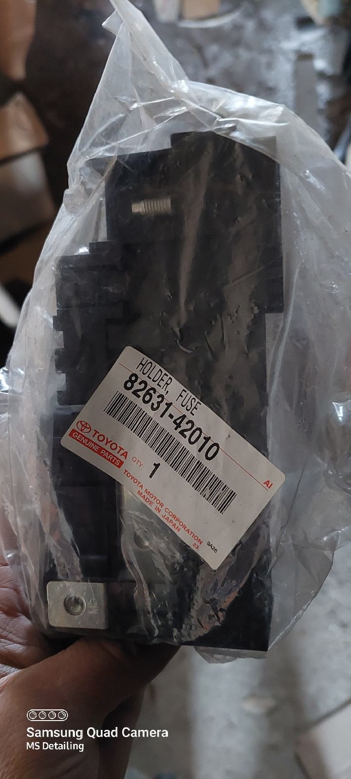 TOYOTA SKLOP DRŽAČA, OSIGURAČ 82631-42010