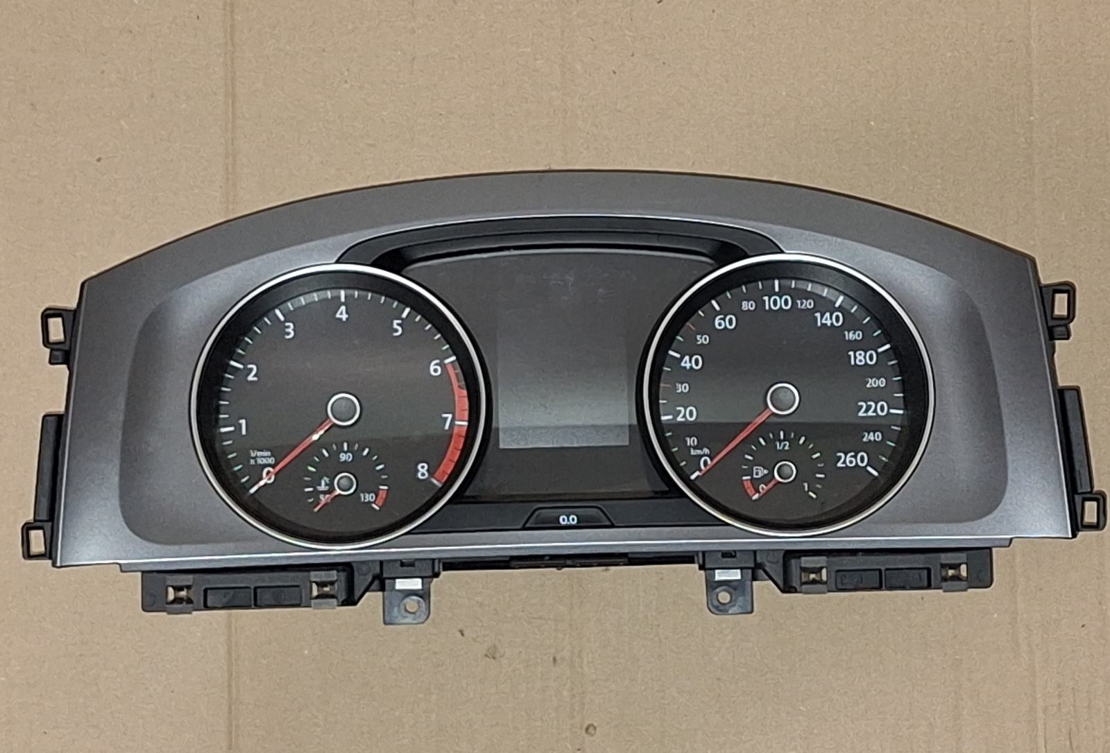 VW Golf 7 kilometar sat tabla armatura 5G0920851