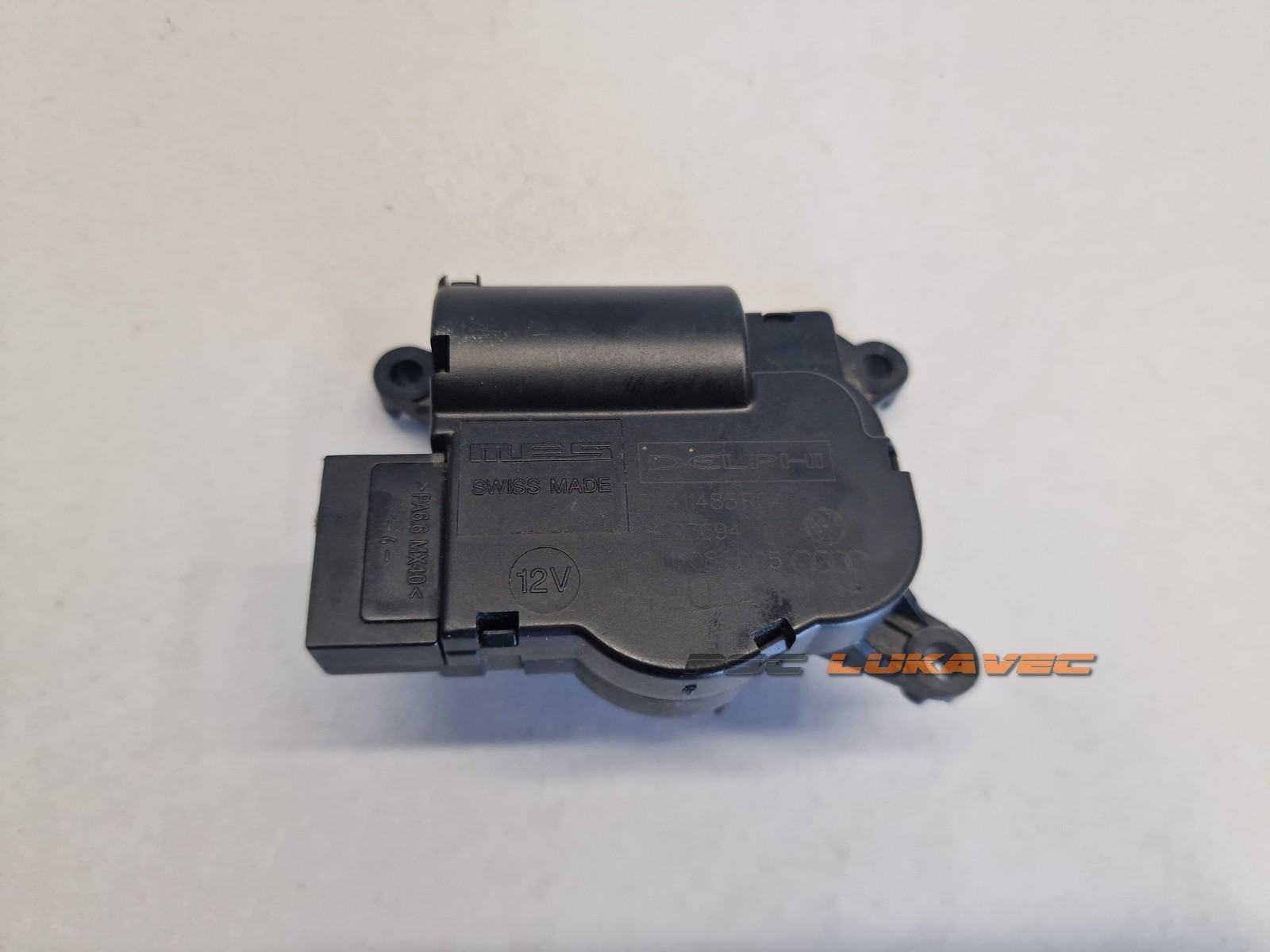 VW TOUAREG MOTORIĆ KLAPNE GRIJANJA 52411483R04 DELPHI