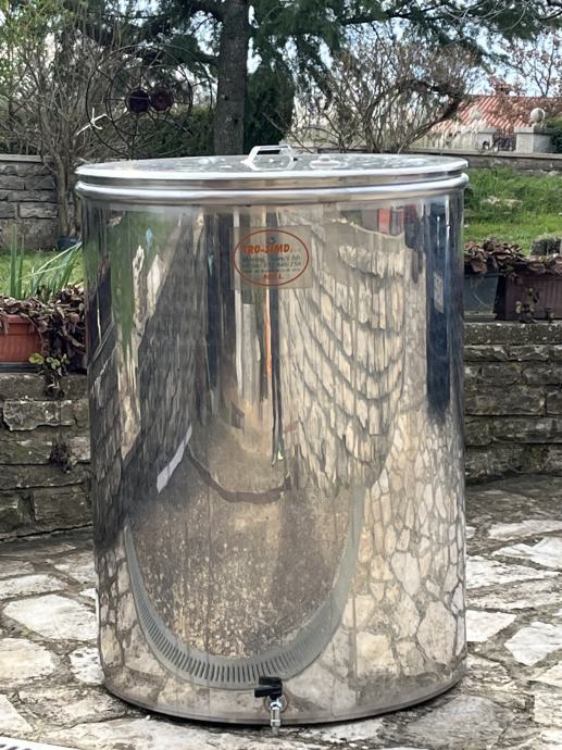 Bačva od inoxa, 400 litara