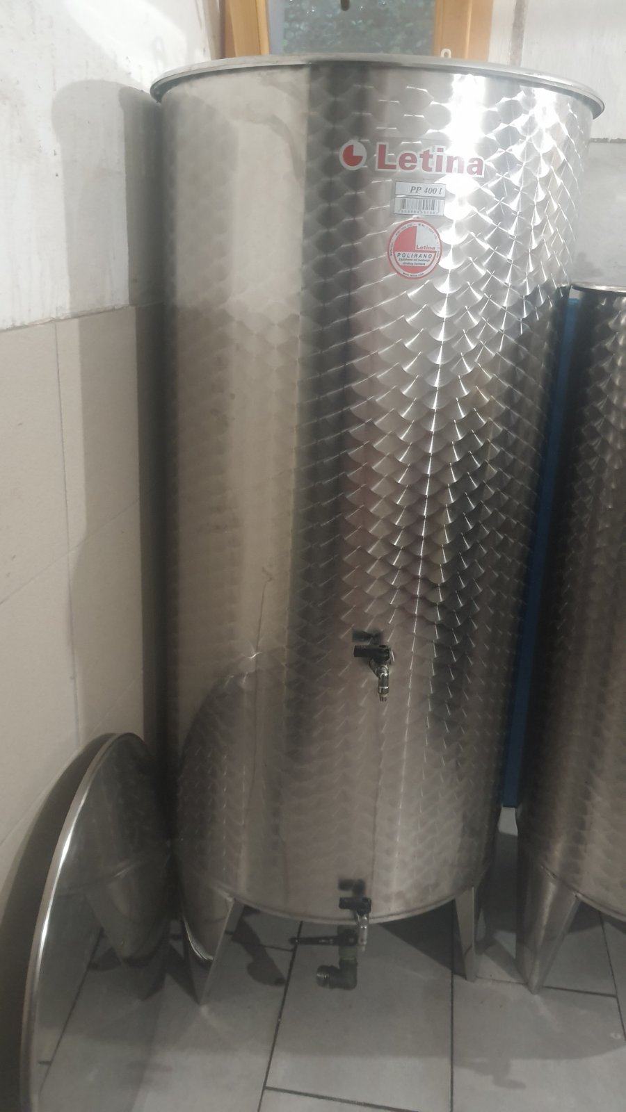 Inoks bačve 400 i 200 litara Letina