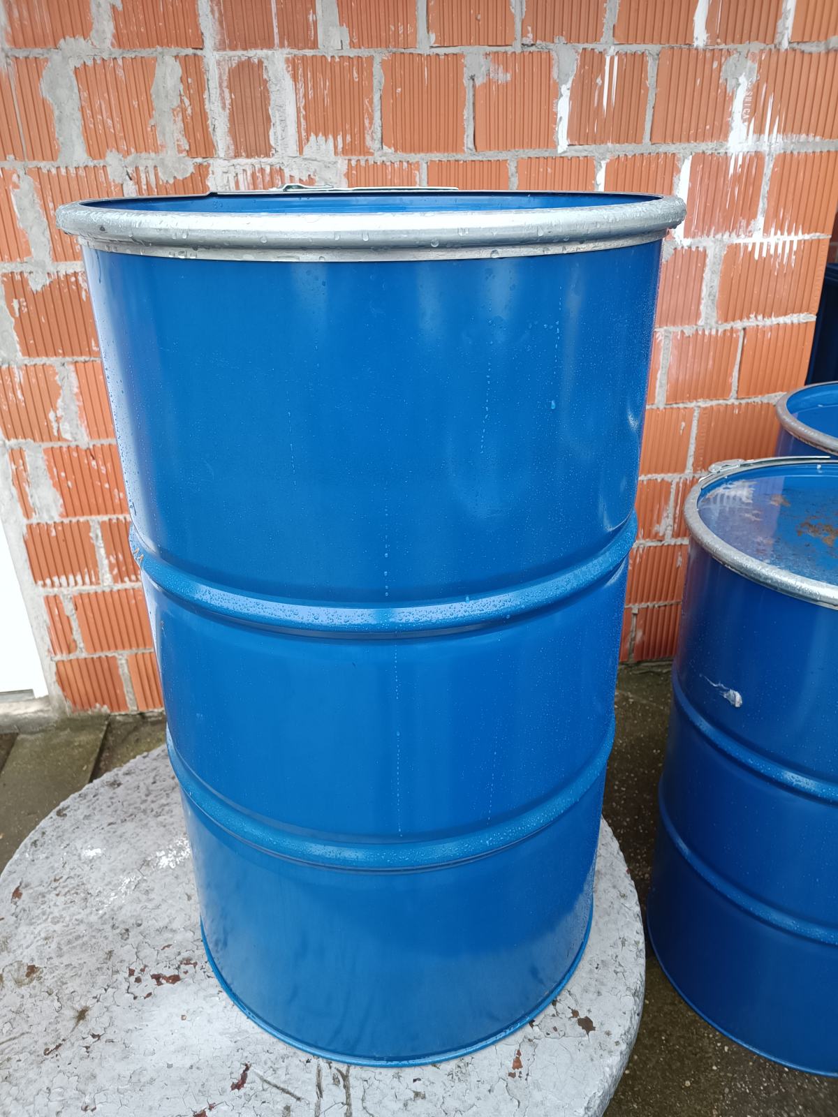 Limene bačve 200l sa poklopcem,prehrambene