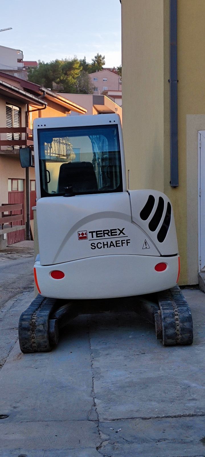 Bager terex 3.5 tona