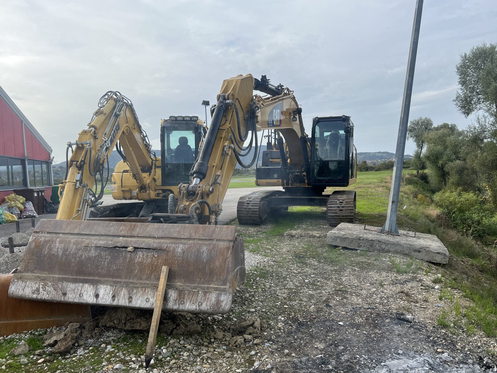 Cat 320 El, MOGUĆNOST NAJMA!!!