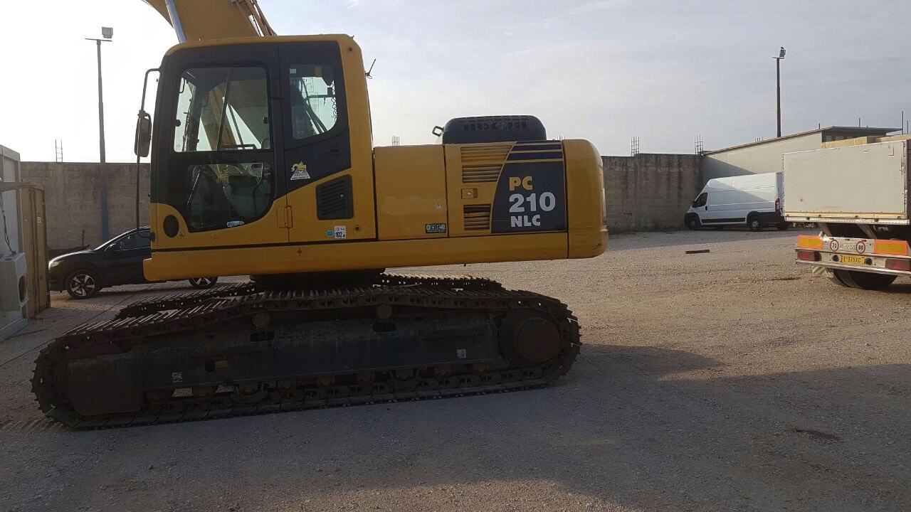 KOMATSU PC 210-8 NLC
