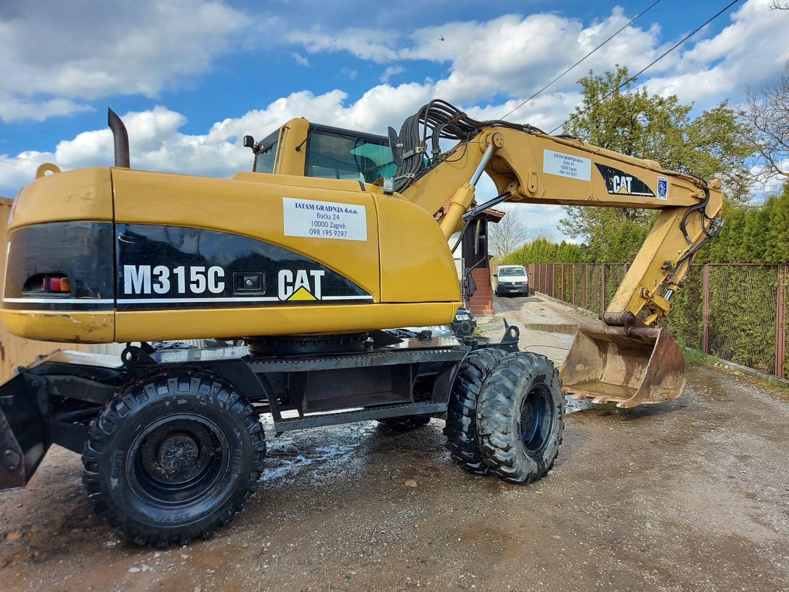 CAT M315C sa 4 priključka *nije fixna cijena*