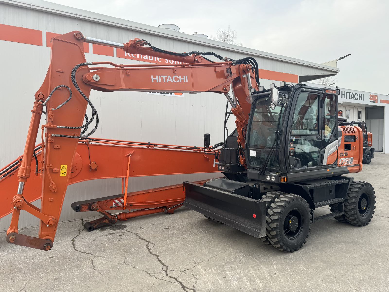 HITACHI ZX175W-7 NOVI BAGER NA KOTAČIMA