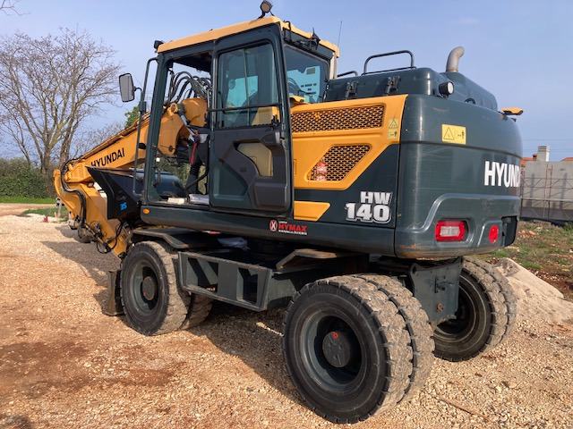 Točkaš Hyundai HW140