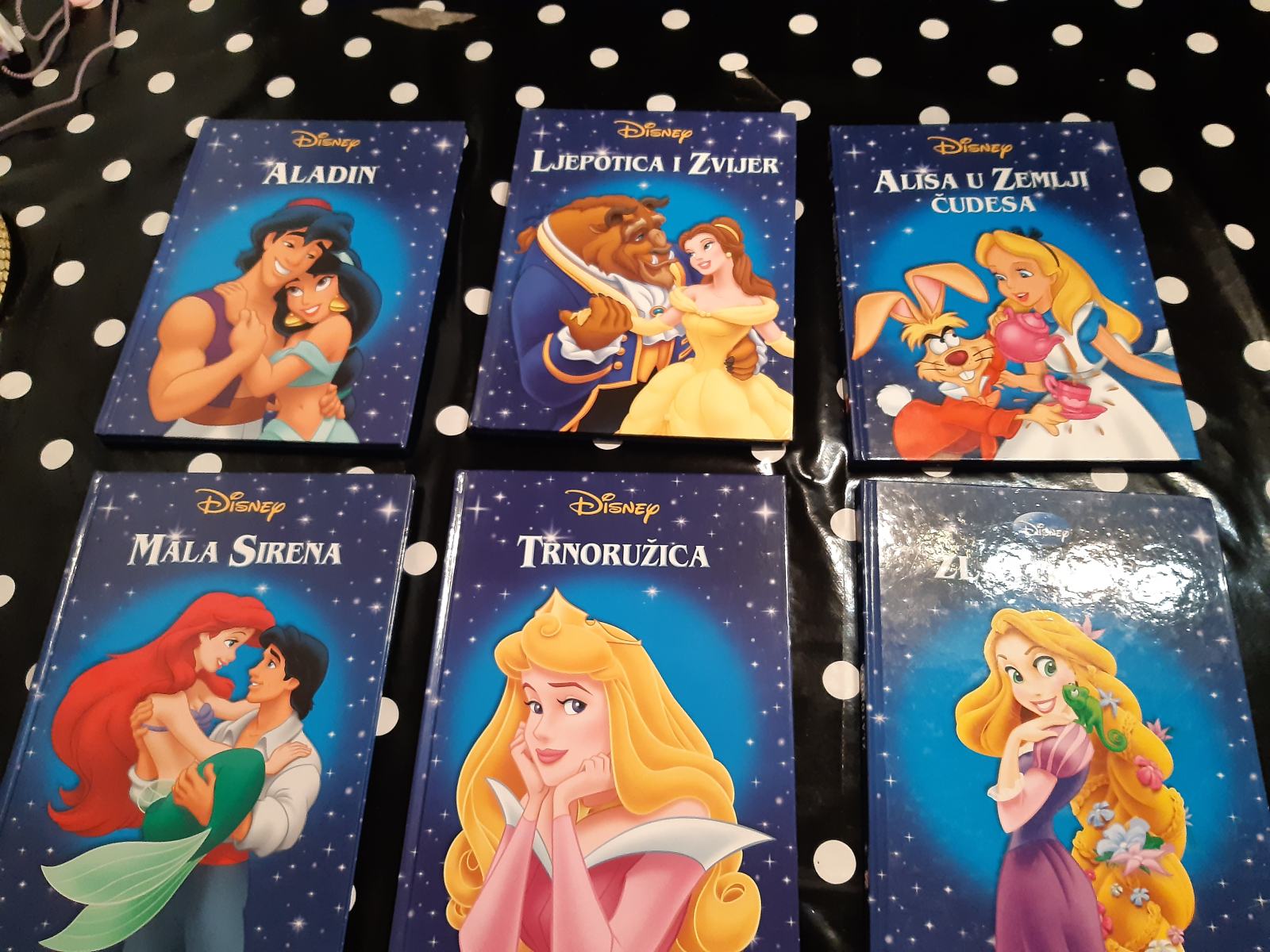 Bambi dječija knjiga bajka novo Disney