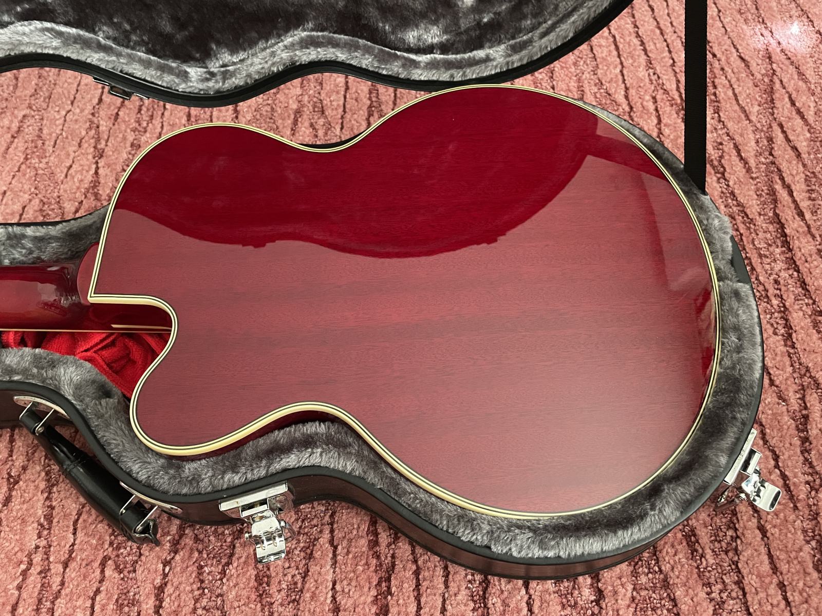 Epiphone Rumblekat (Allen Woody signature) s orig. koferom