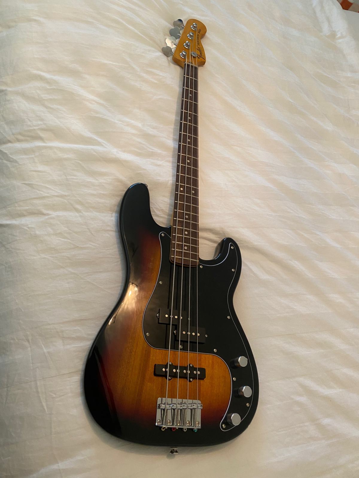 Fender Precision bass replica
