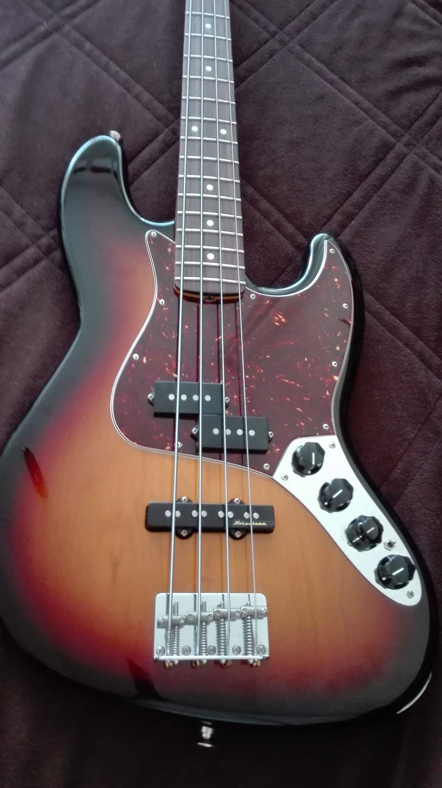 Fender Reggie Hamilton Jazz Bass