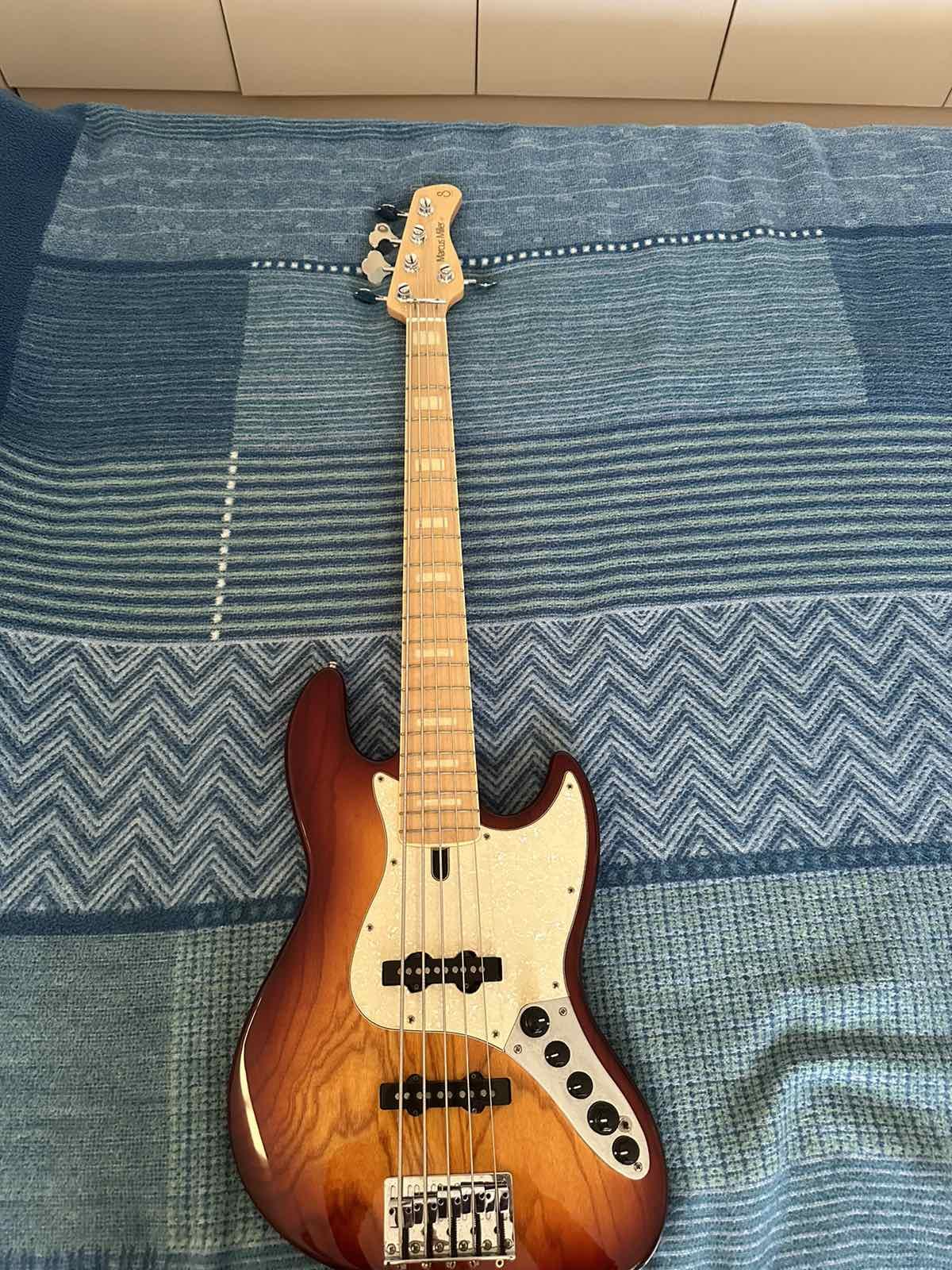 Sire Marcus Miller V7 Swamp Ash 5