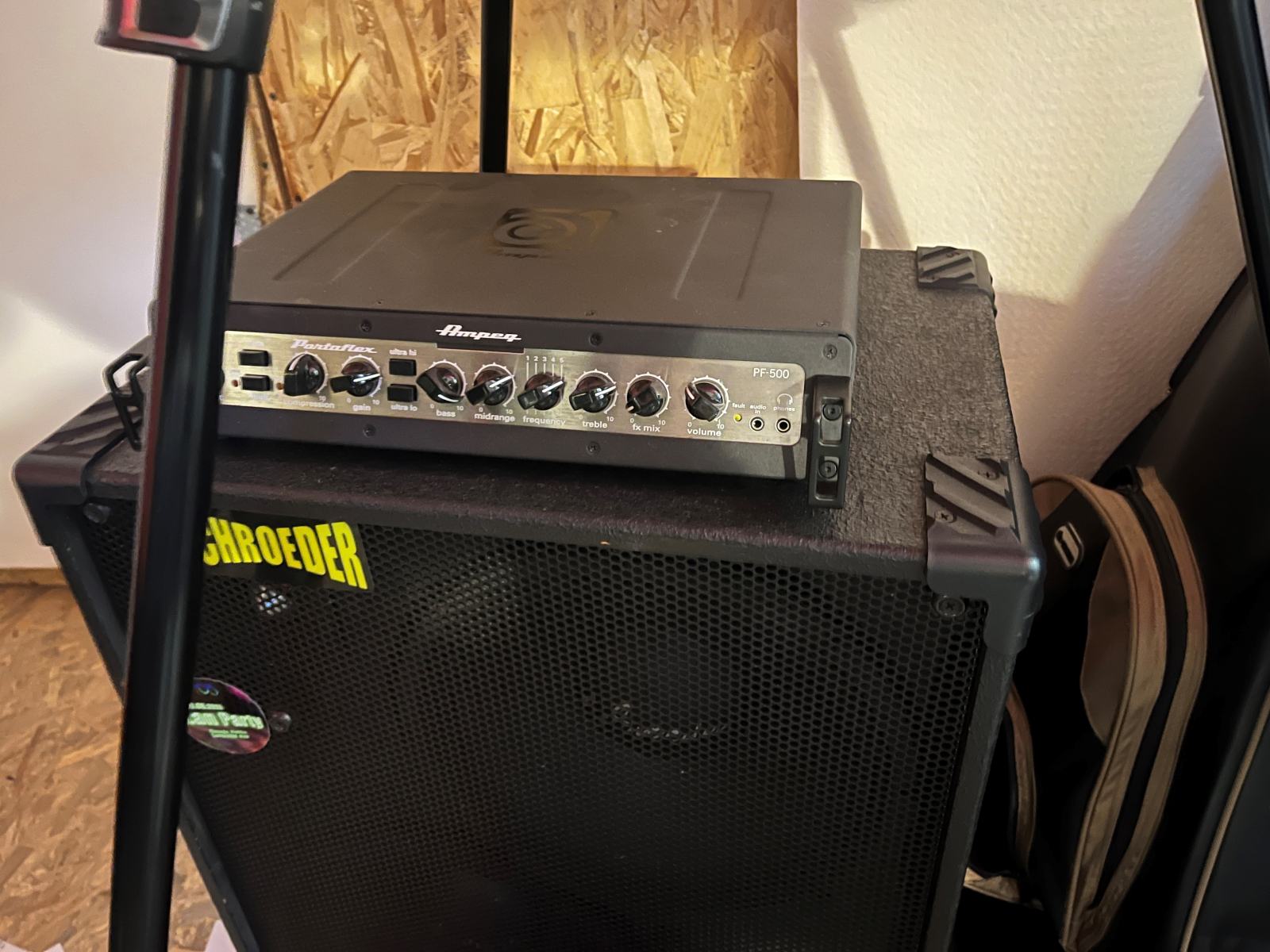 Ampeg pf500