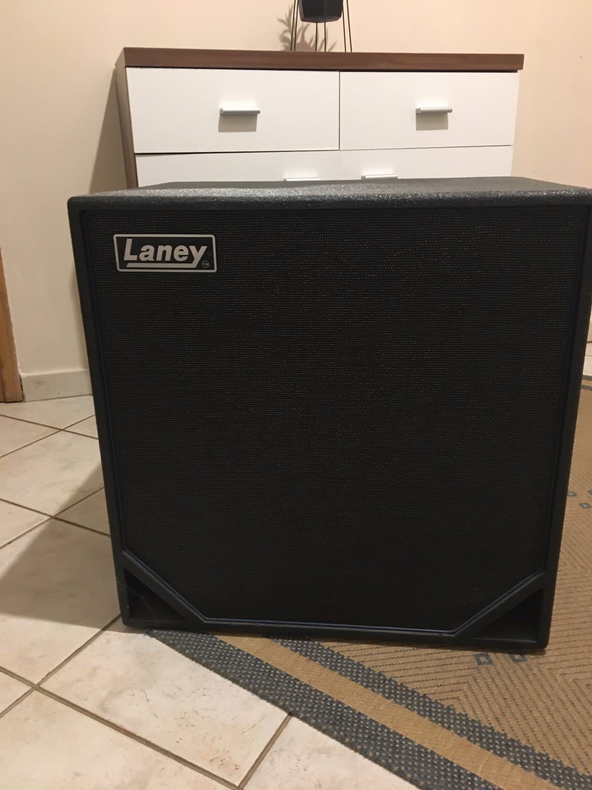 LANEY N410 BOX 600w 8ohms