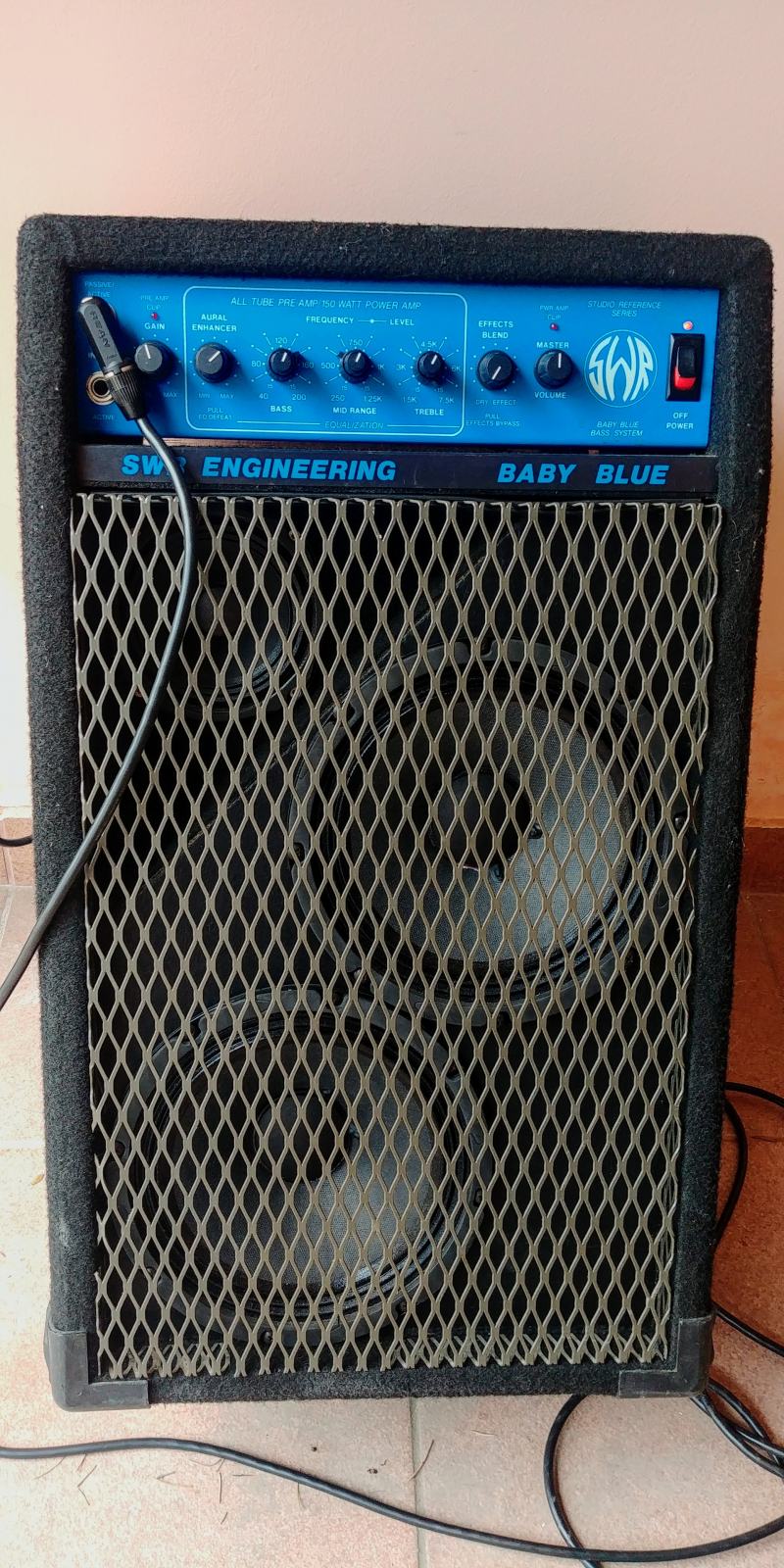 SWR Baby Blue bass combo