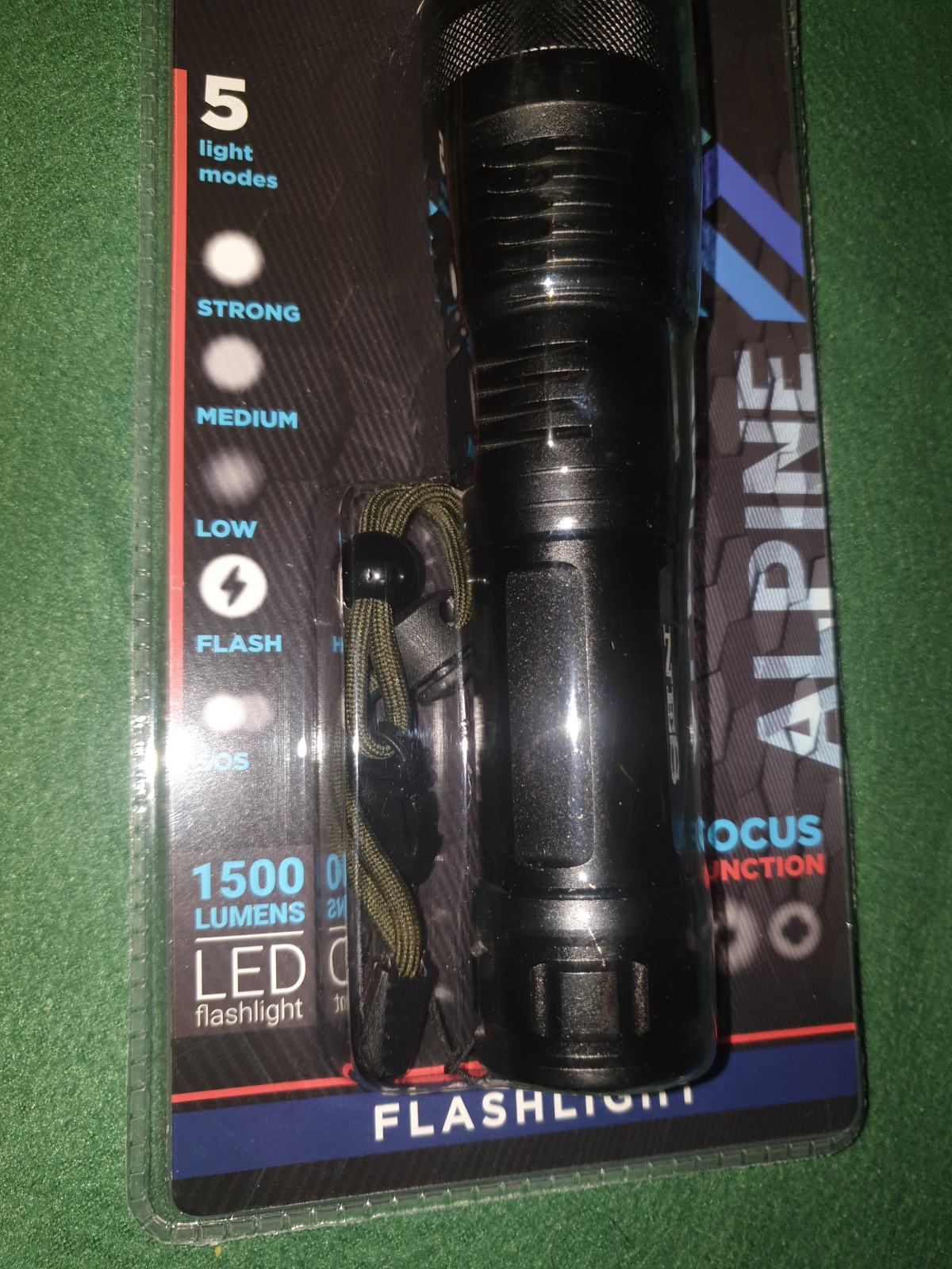 NES ALPINE- LED LAMPA,1500 lumena, NOVO,ZAPAKIRANO!!