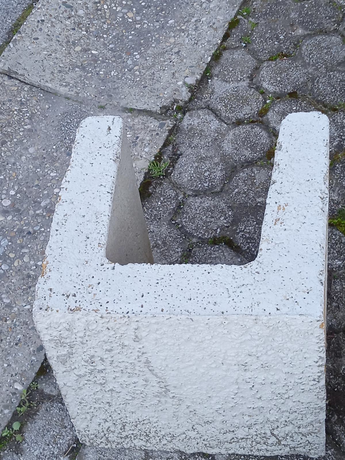 Betonski škrapni elementi