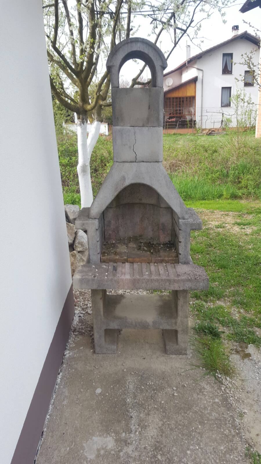 BETONSKI VRTNI ROSTILj