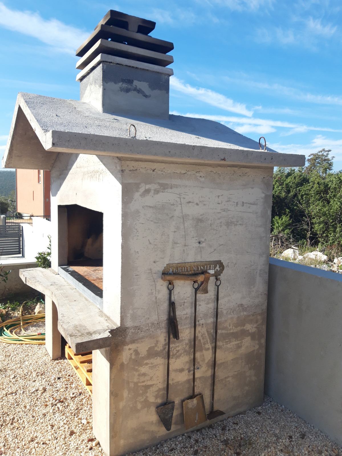 Kamin / roštilj vanjski