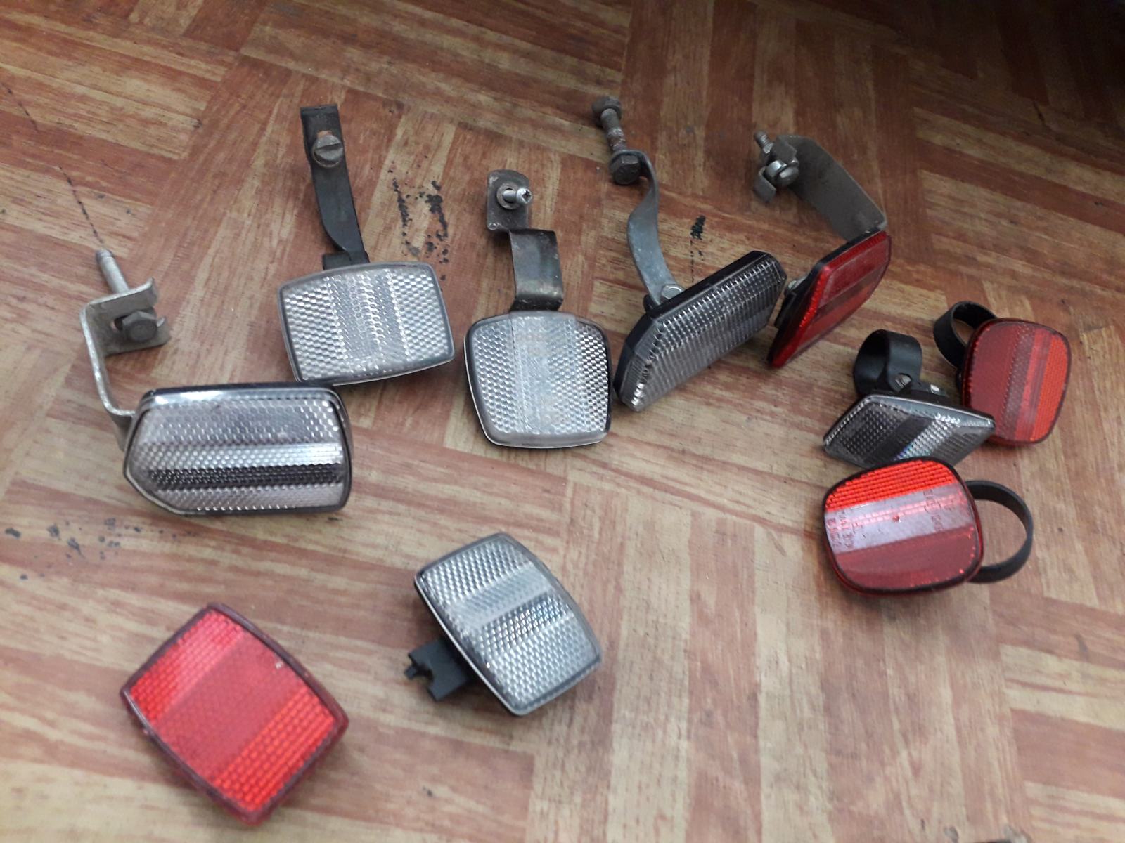 Katadiopteri (mačje oči) za bicikl