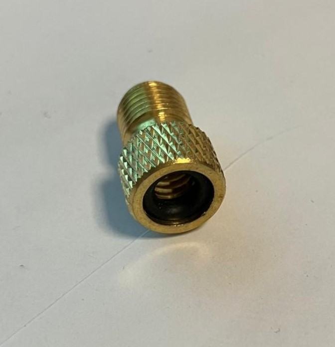 PRODAJEM! Adapter za bicikl / auto ventil za gume za bicikl