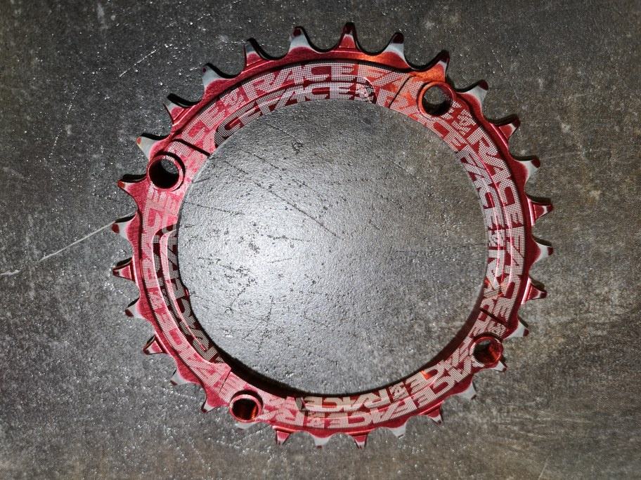 RACE FACE Narrow/Wide zubcanik , 30T , 104 BCD