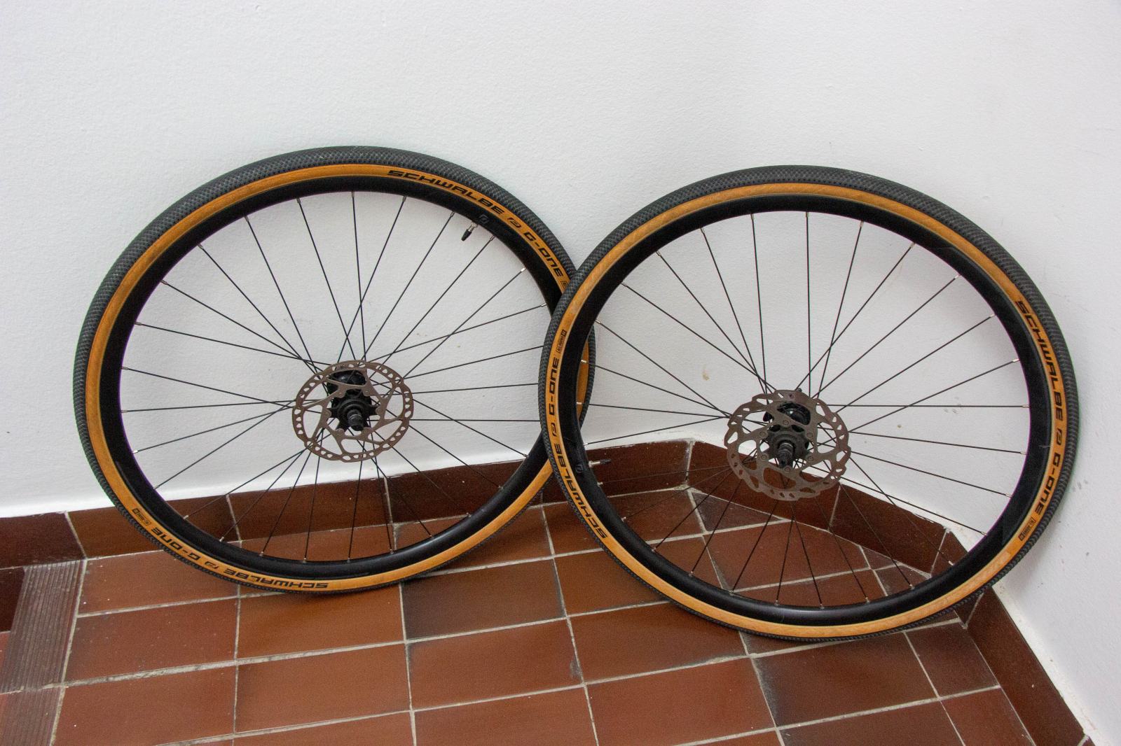 Gravel Syncros Race 24 Disc 28 COLA - set kotača - ČITAJ OGLAS