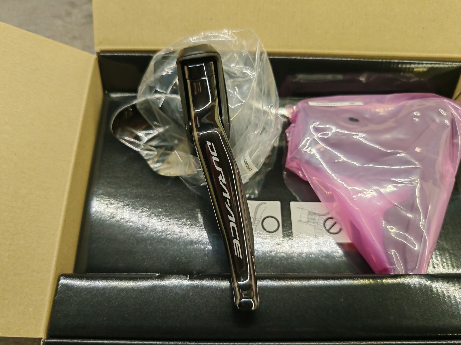 SHIMANO Dura-Ace Di2 ST-R9150 STI