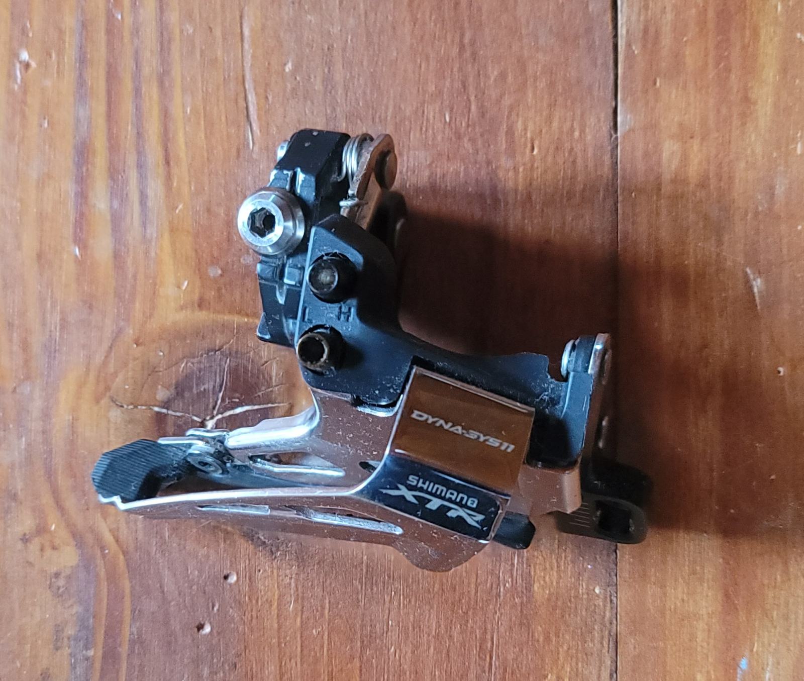 Xtr 9000 prednji menjac direct mount e type 2x11