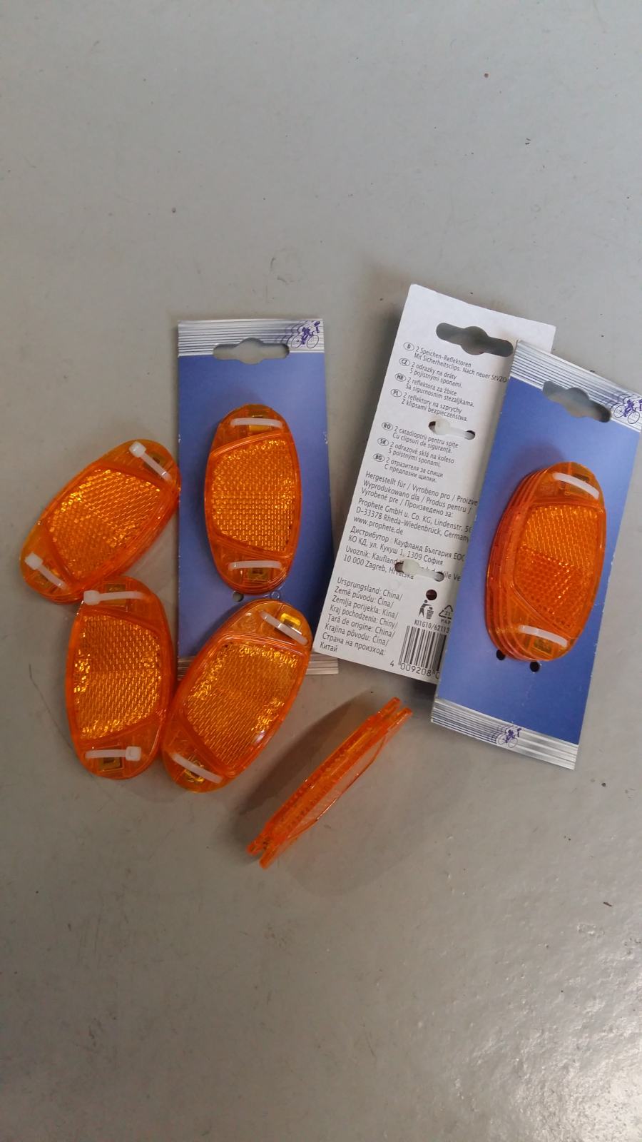 KATADIOPTERI ZA KOTAČE