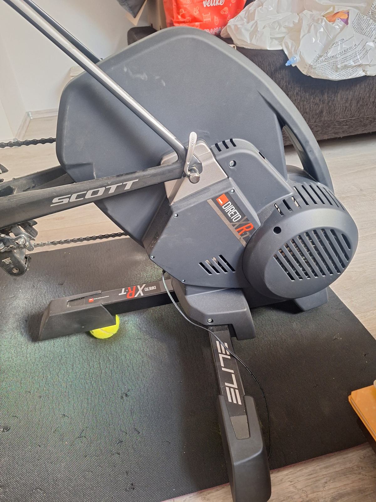 Smart trenažer Elite Direto XR-T