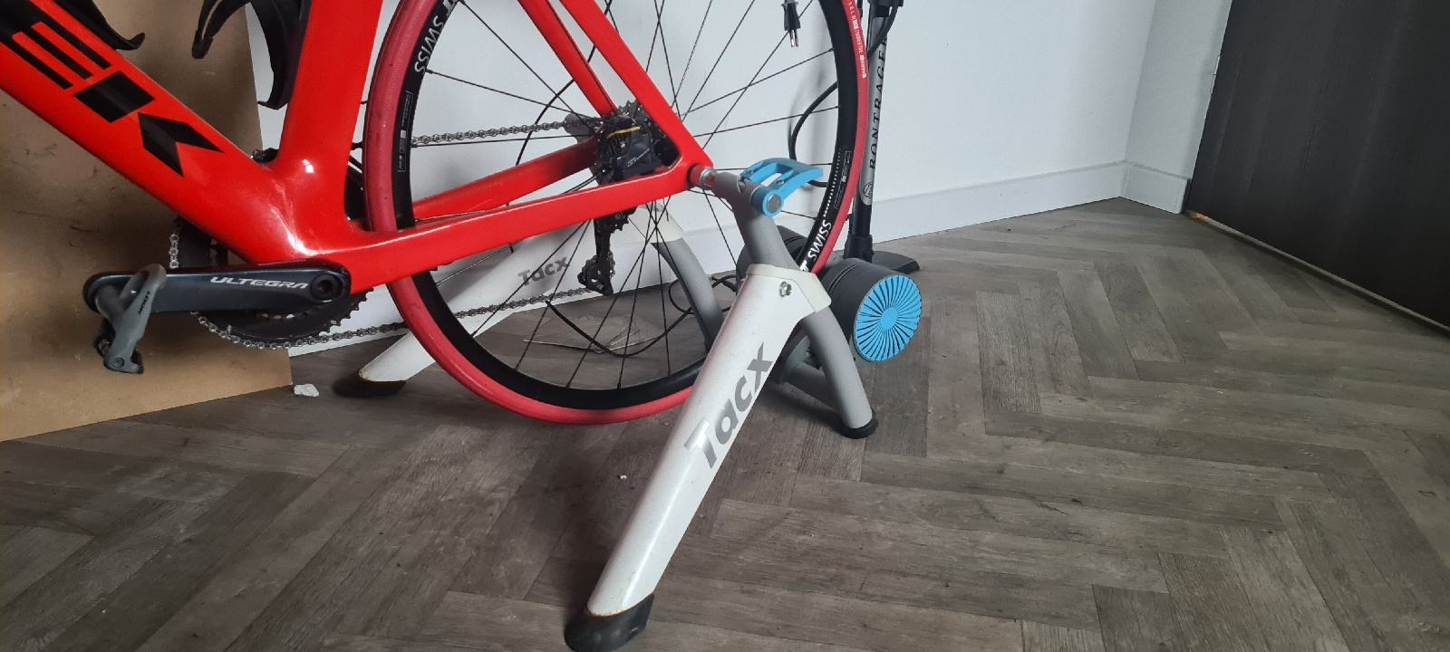Trenažer za bicikl Tacx Vortex smart