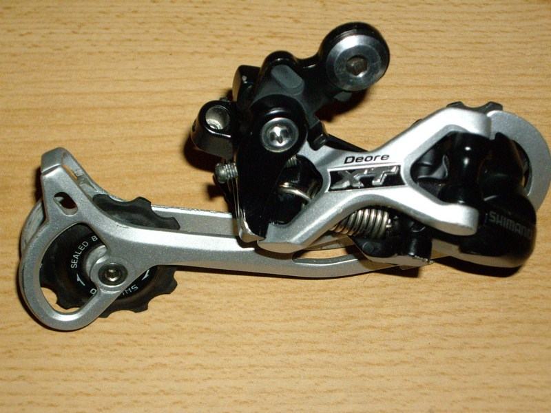 Shimano Deore XT RD-M772 SGS zadnji mjenjač