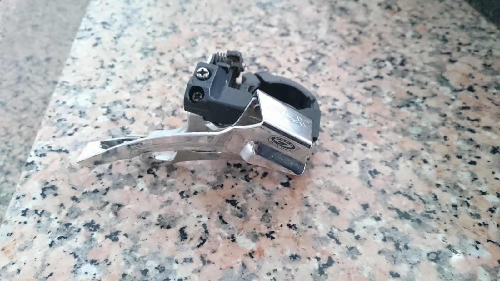 Shimano slx M 660 mjenjač u odličnom stanju