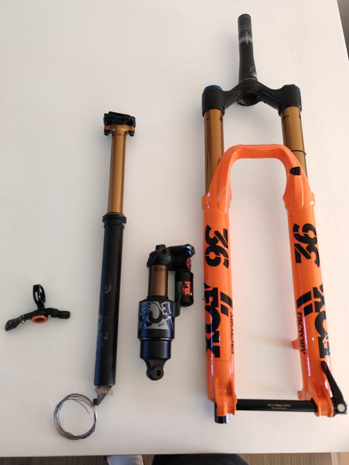Fox 36, Fox Float Grip2, Fox Transfer